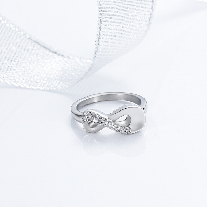 Cremation ring the infinity ring